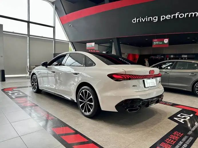 25.28万起的一汽奥迪A5L，真的只是A4L换壳吗？|一汽奥迪_新浪财经_新浪网