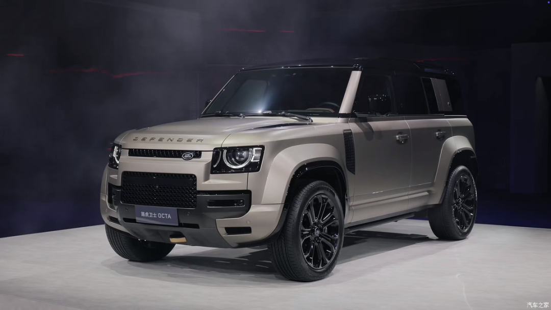 4.4T V8+8AT+四驱，635马力，22英寸亮黑轮圈，双边四出排气，史上最强卫士！|四驱_新浪财经_新浪网