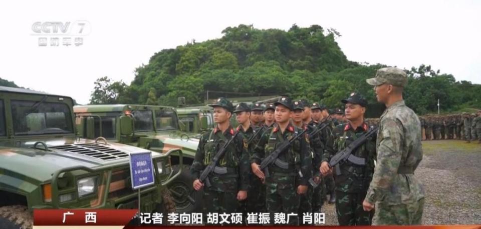 中越陆军联合训练，在广西启动，越南STV-380步枪和中国191枪族“亮肌肉”