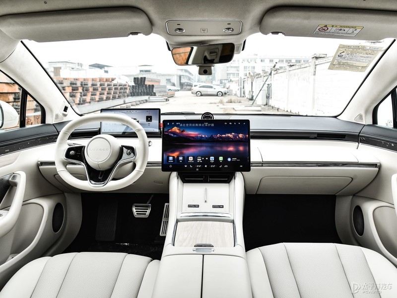 预售25.8万起 新款智界R7/S7开启预售 全系标配华为ADS 4-新浪汽车