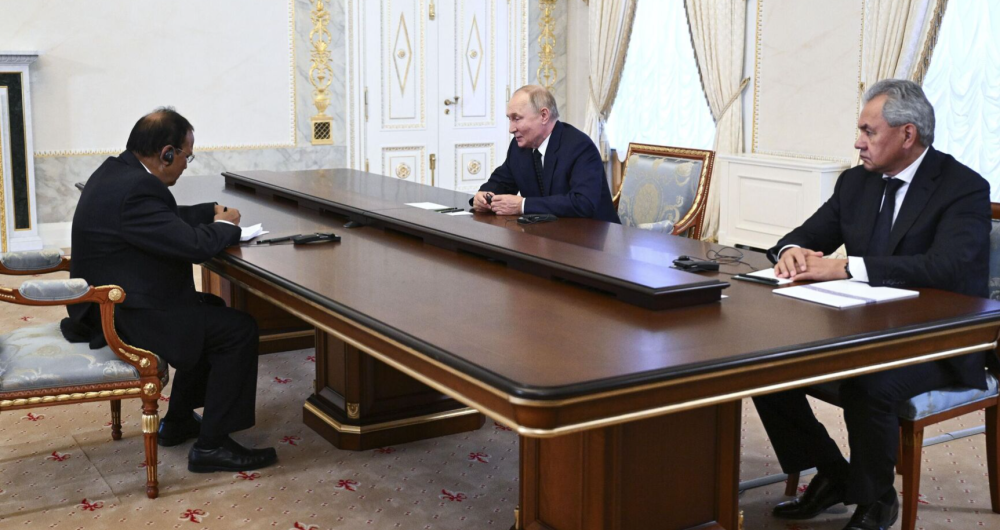 印媒：俄罗斯国防部长绍伊古与印度国家安全顾问阿吉特·多瓦尔会晤，强调“战略伙伴关系”