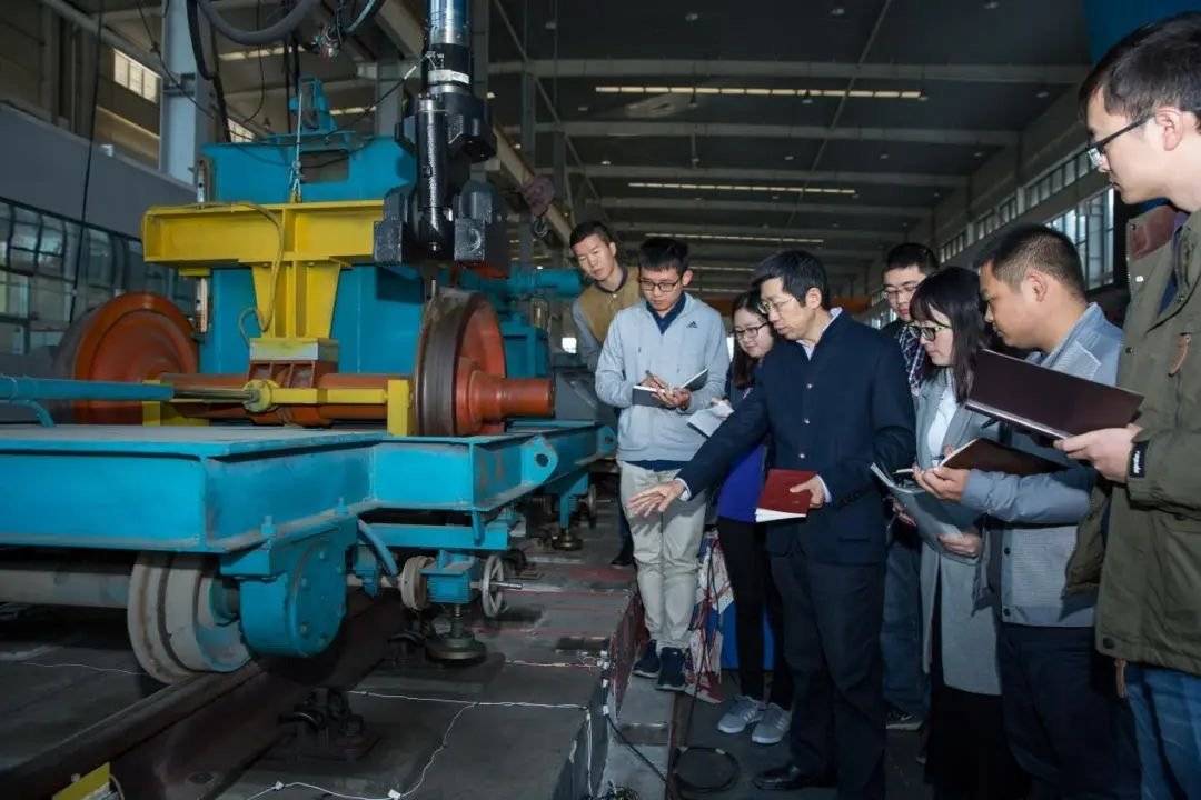 西南交大翟婉明院士当选2025年“最美教师”|院士|翟婉明|西南交通大学