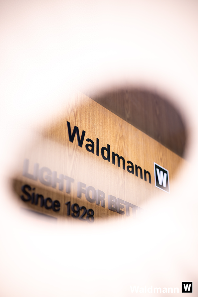 循光之律动，为更好而照亮：Waldmann前沿照明新品亮相设计深圳2025|豪宅_新浪财经_新浪网