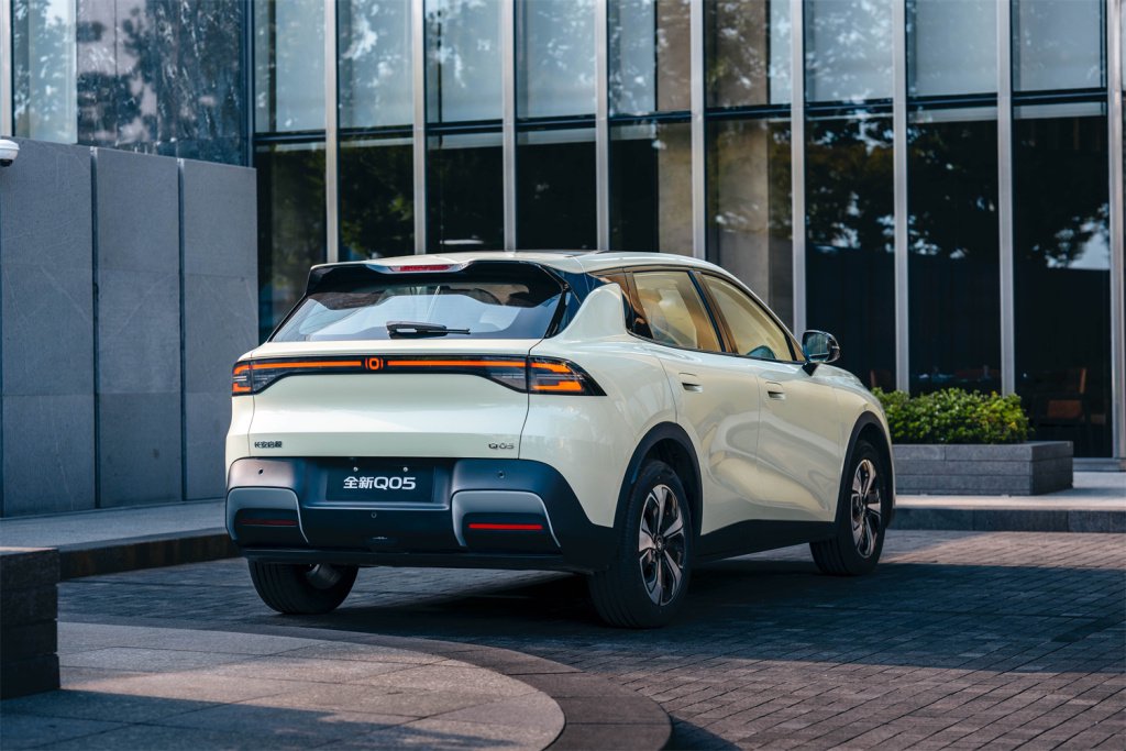 试驾｜长安启源全新Q05：“均衡”的10万元级纯电SUV|SUV_新浪财经_新浪网