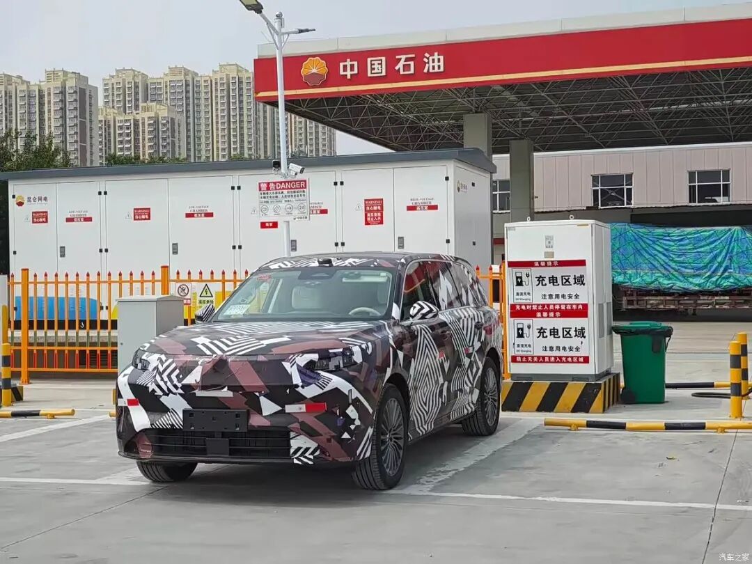 2.0T插混，2+2+2六座SUV，双联大屏，零百加速只要4秒多！|6座_新浪财经_新浪网