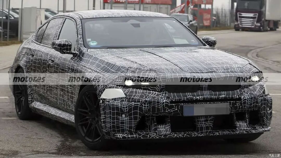 “双肾”格栅再进化！4.4T V8，727马力，1000牛·米，宝马粉有福了！|马力_新浪财经_新浪网