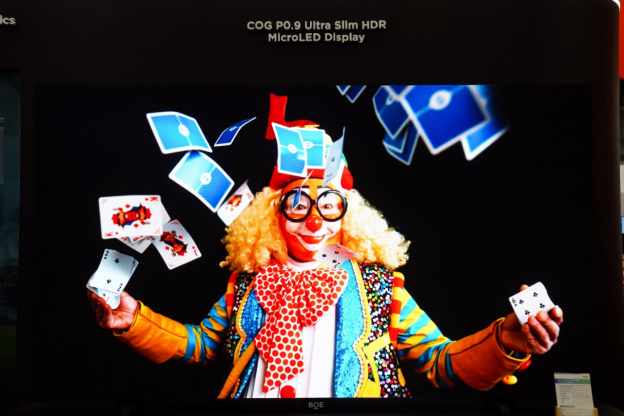 京东方“HERO 2.0 智能座舱”在 CES 2026全球首发 科技赋能绿色出行 - 中国金融信息网|AI|生态|产业|全景|平板_新浪新闻