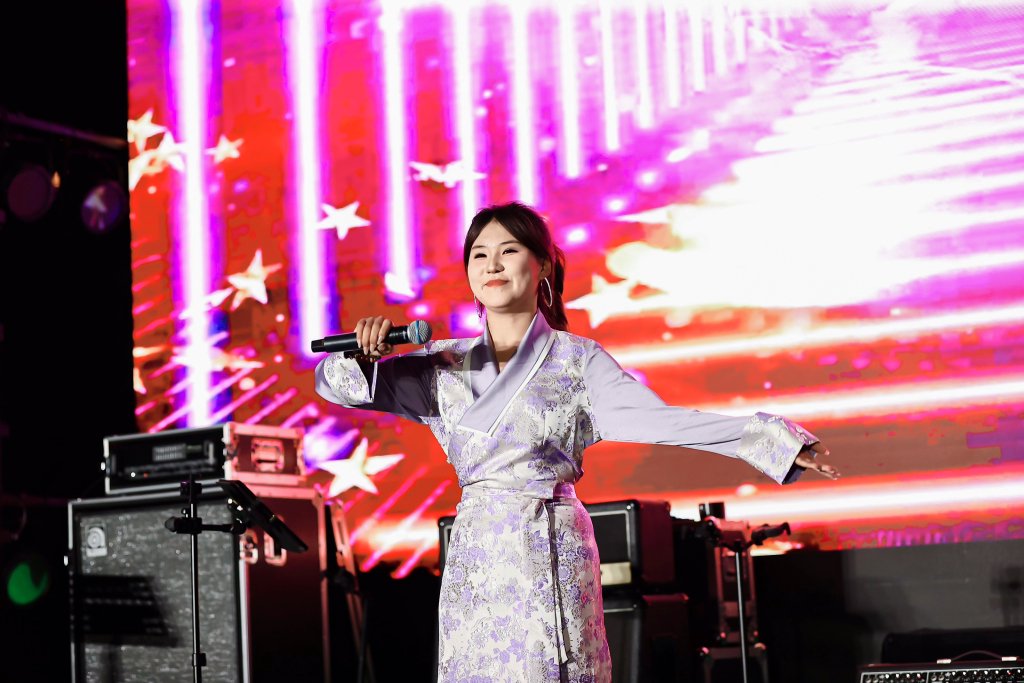 音浪点燃夏夜，9城16校学子用音乐书写青春乐章|上海市_新浪财经_新浪网