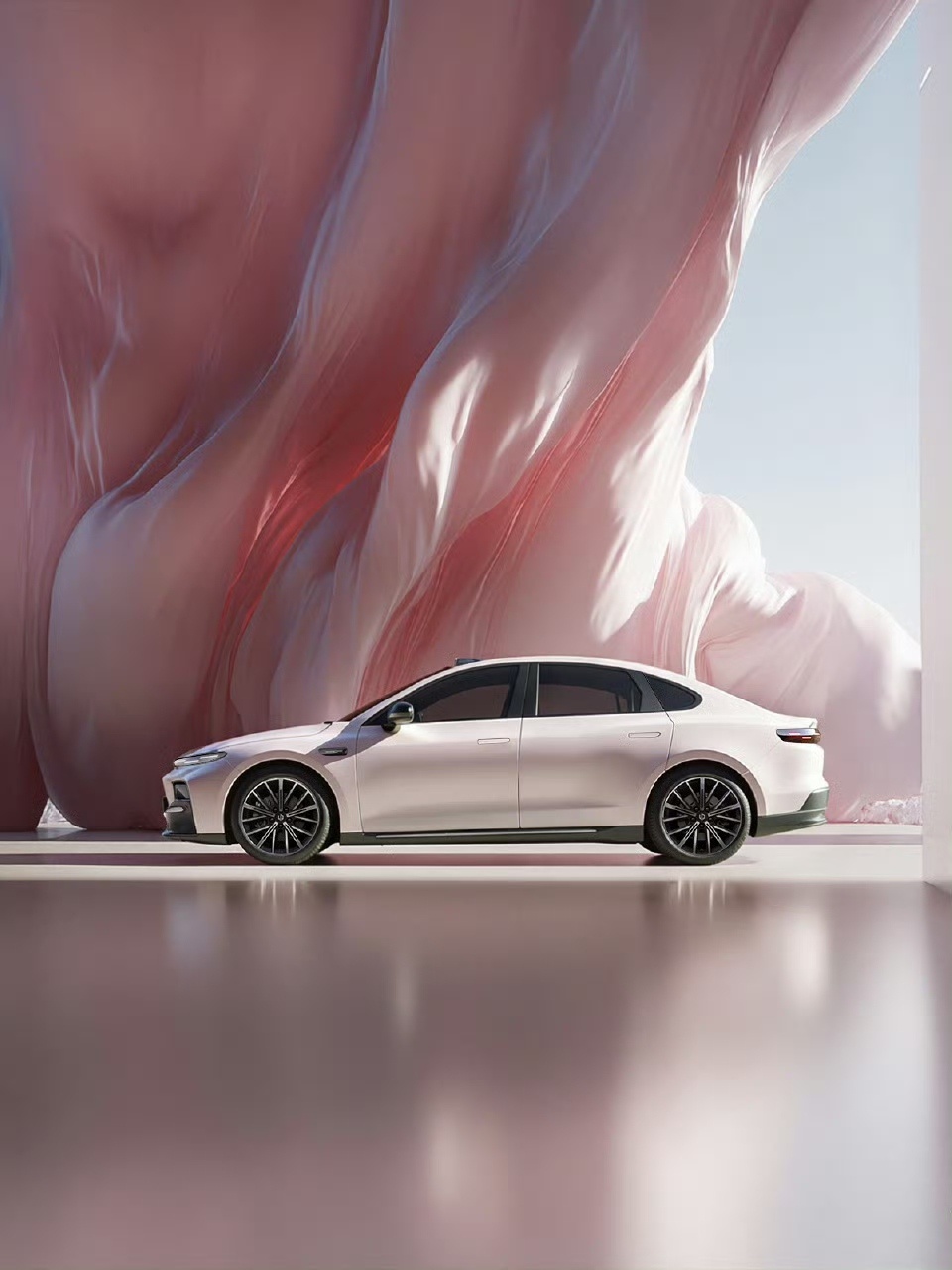 零跑上半年销量超22万台，B01预售10.58万起续航达650km-新浪汽车