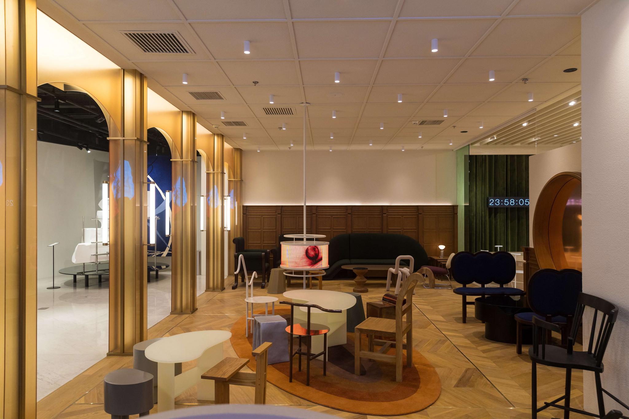 SKP-S今日试营业，新鲜布局带你体验“火星之旅”|GUCCI_新浪新闻