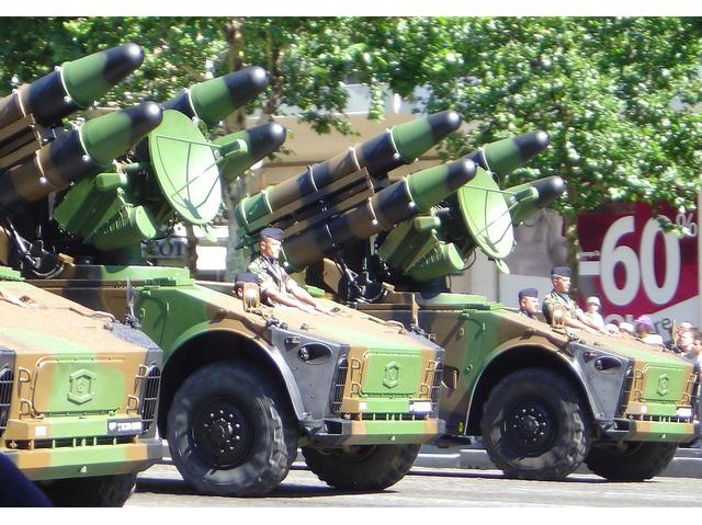 防空导弹有多先进？各种型号五花八门，没点隐身能力飞多高都没用_手机新浪网