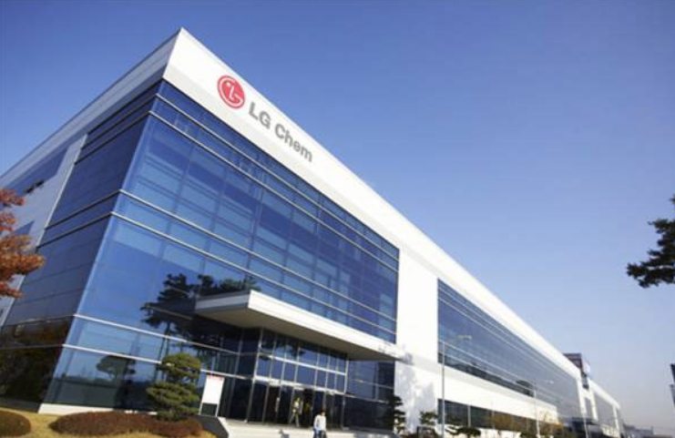 为取代中国成全球最大锂电池生产基地，印尼正与特斯拉等厂商就投资设厂谈判_手机新浪网