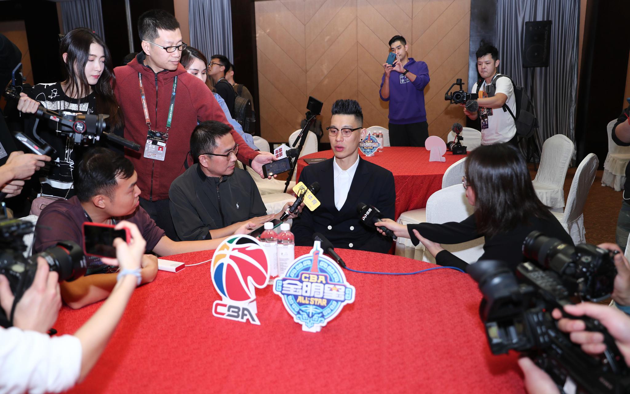 杜锋PK阿日被吐槽太套路，CBA全明星改革仍在摸索|CBA全明星|杜锋_新浪新闻
