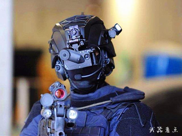 军事丨解放军列装新型夜视仪，还在枪支上安装激光指示器|解放军|激光_新浪新闻