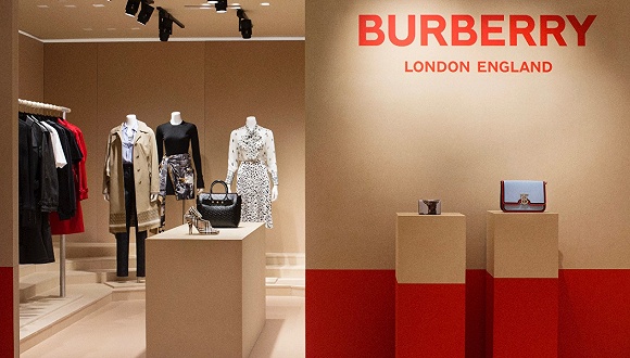 受疫情影响，投行预测Burberry 2020财年的收入将下降5%_手机新浪网