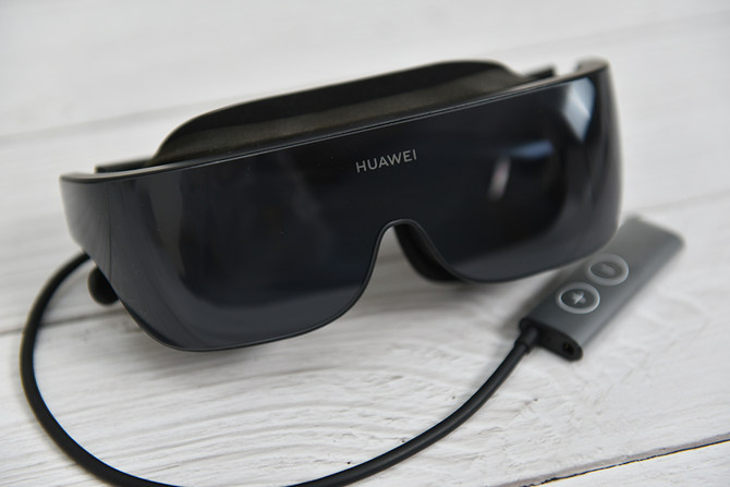 全面颠覆的VR新体验 HUAWEI VR Glass上手__财经头条
