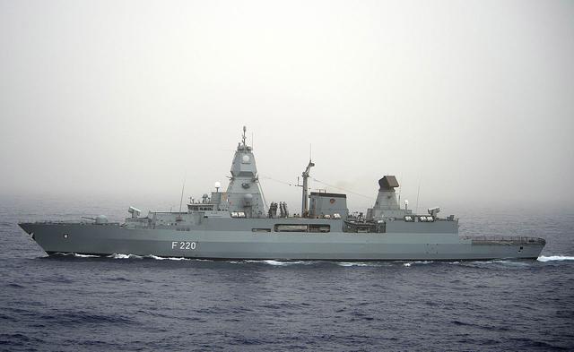 美人迟暮！作为德国舰队曾经的防空中坚力量，F124护卫舰真的老了_手机新浪网