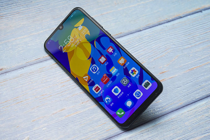 一代神U助力 荣耀Play4T Pro斩获京东天猫苏宁销量冠军|苏宁|荣耀_新浪科技_新浪网