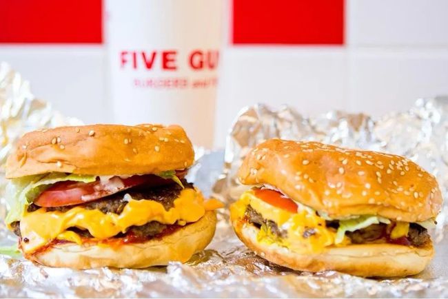 上海又喜提一家中国首店，美国汉堡Five Guys落户淮海中路商圈|上海|汉堡_新浪科技_新浪网