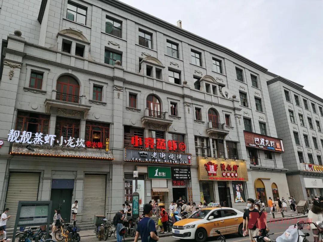 不到3个月小龙虾价格暴跌六成 为什么餐馆还不降价？_新浪财经_新浪网