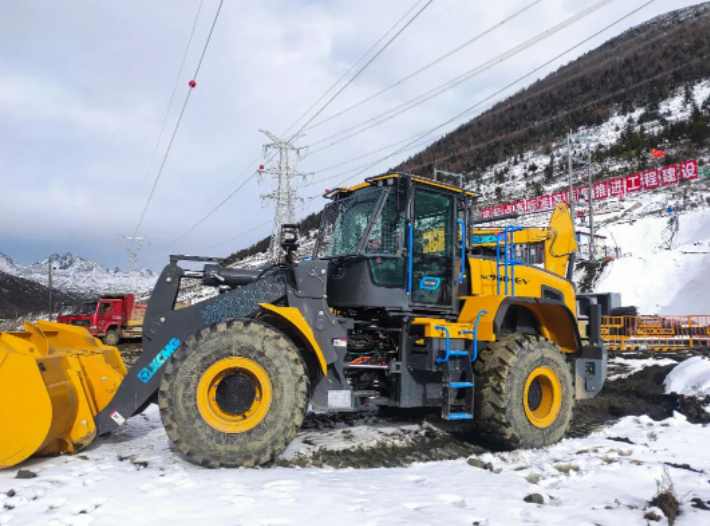 高效、绿色、可靠 徐工XC968-EV纯电动装载机助力川藏铁路建设|铁路_新浪财经_新浪网