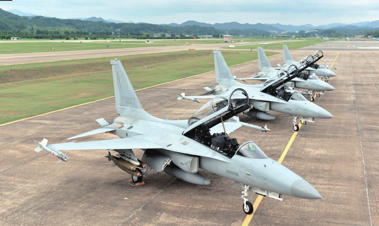 波兰国防部确认计划大规模购买韩国FA-50战斗机等武器装备_手机新浪网