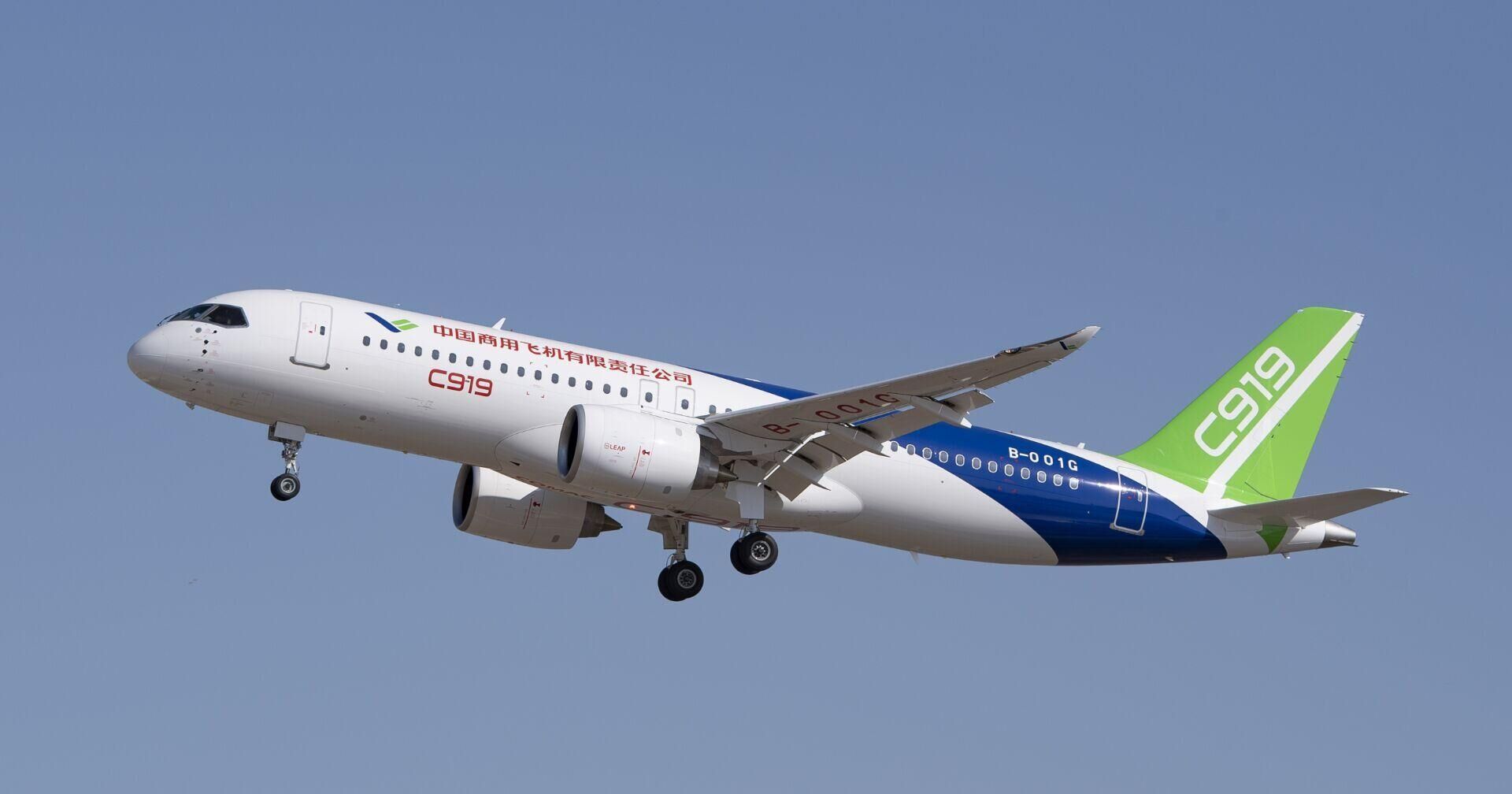 两架C919客机飞抵北京，预计最快9月底完成取证|C919客机_新浪财经_新浪网