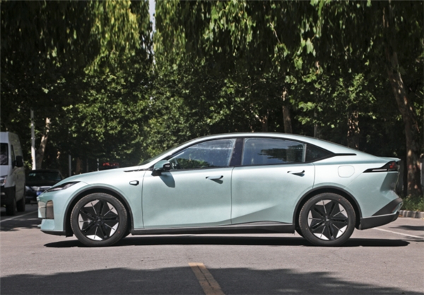 长安深蓝SL03初体验，怪不得能赢得大家的一致好评|长安|试驾|长安汽车|长安深蓝SL03|长安_手机新浪网