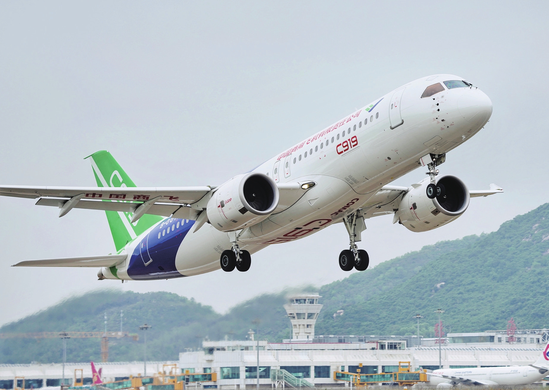 七家租赁公司签署C919和ARJ21飞机订单|ARJ21飞机_新浪财经_新浪网