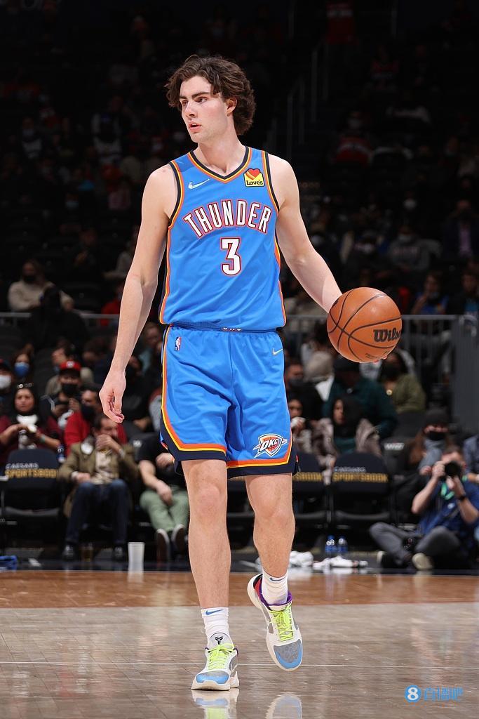 基迪与SGA一起接受采访：希望我们能成为优秀且长期的后场组合_手机新浪网