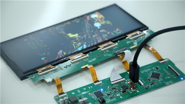 沃格光电转型成效斐然 玻璃基“Z-MLED”亮相|玻璃|PCB|布局_新浪新闻