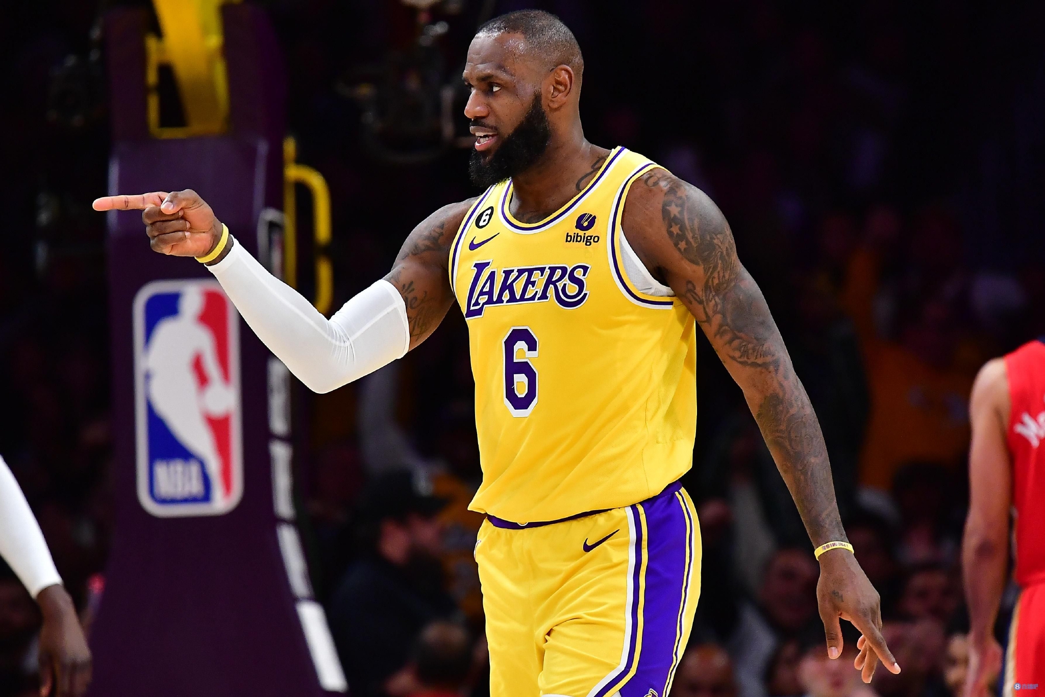 詹姆斯谈加冕历史得分王：没有很高兴 因为我没在追逐它_手机新浪网