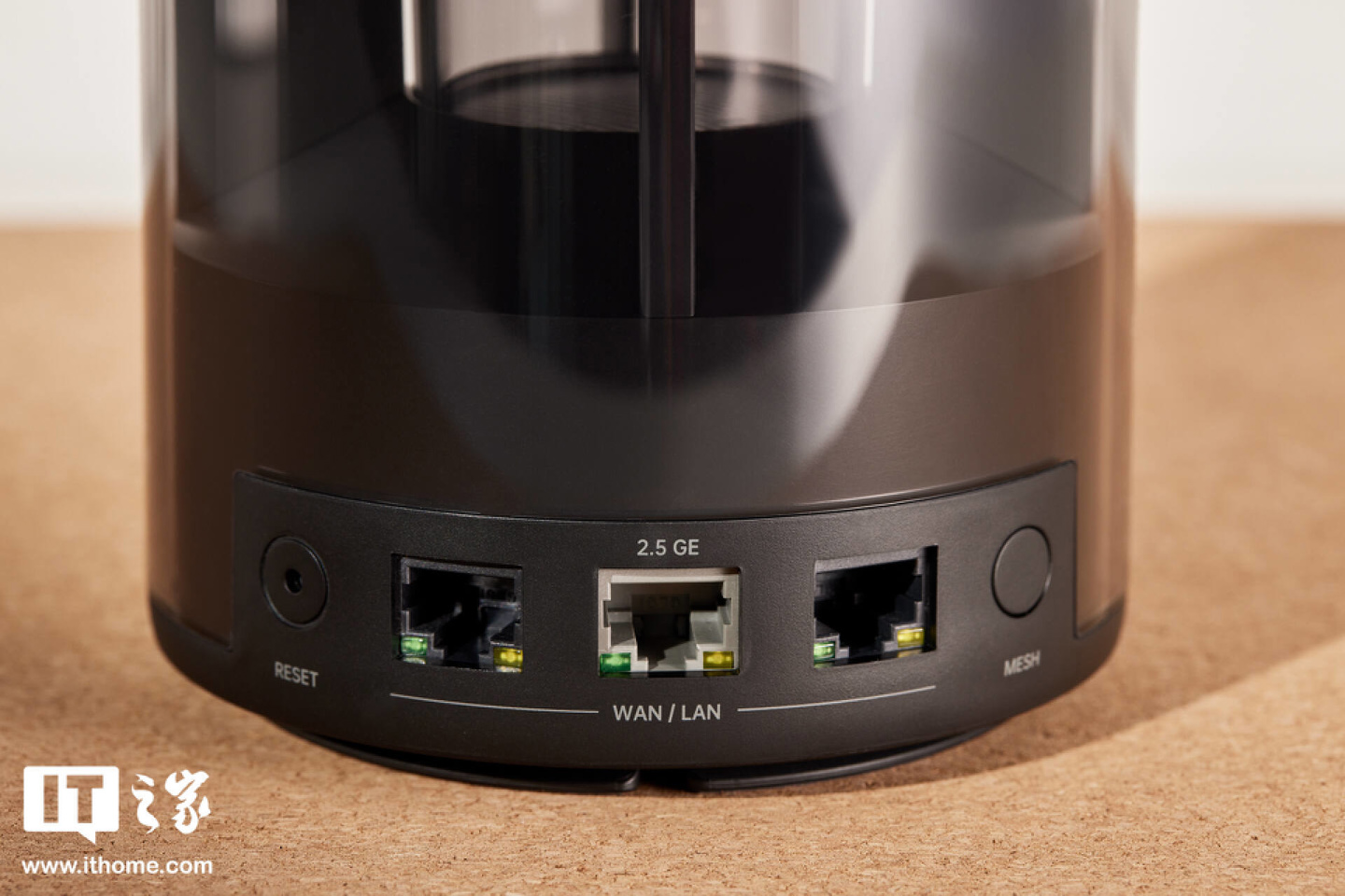 【IT之家评测室】OPPO Wi-Fi 6 路由器 AX5400 上手：好看得不像一台路由器|路由器|OPPO|设计_新浪科技_新浪网