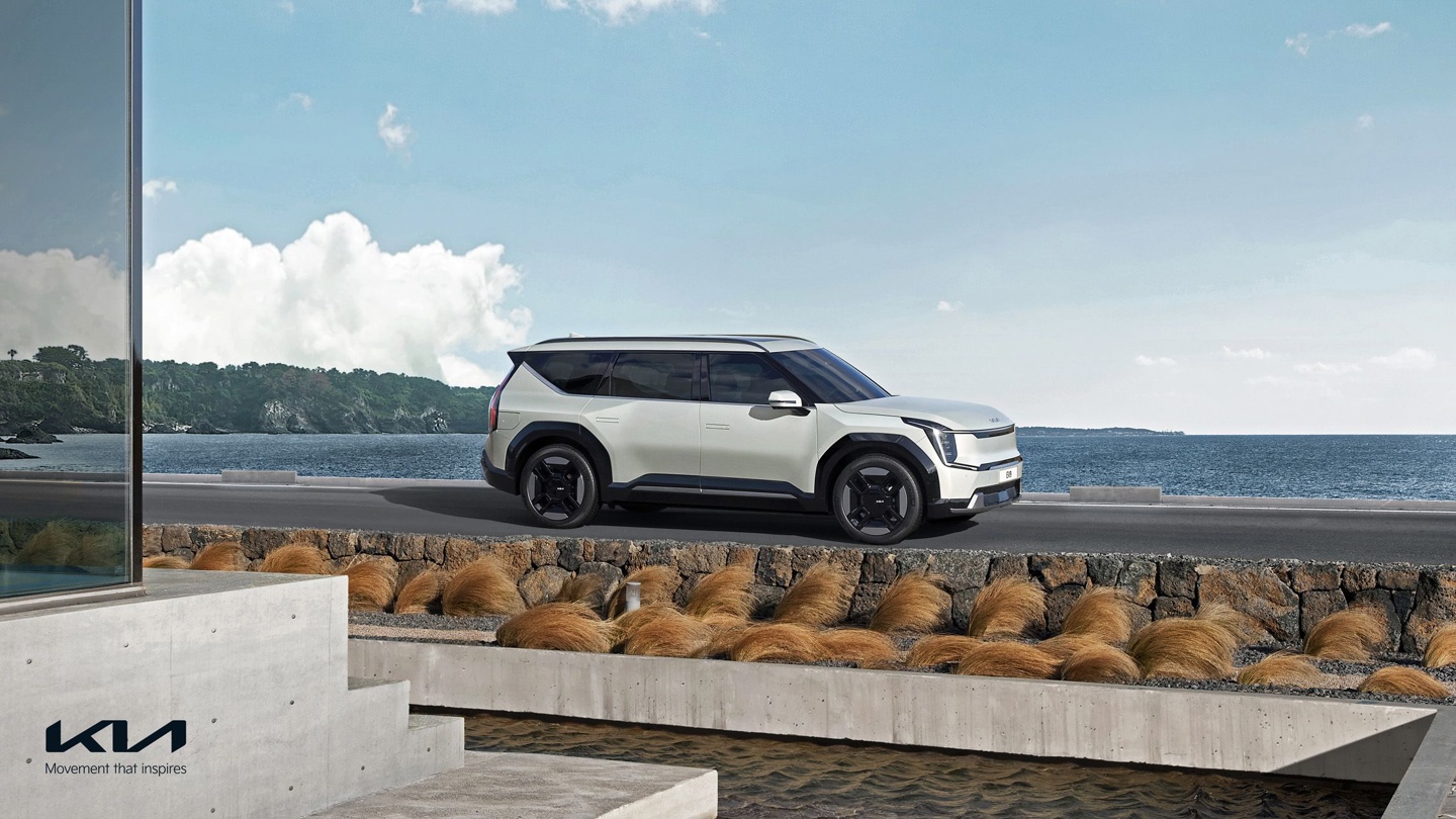 7 座纯电 SUV 起亚 EV9 官图公布：保留部分实体按键，采用 800V 架构|起亚|SUV_新浪科技_新浪网