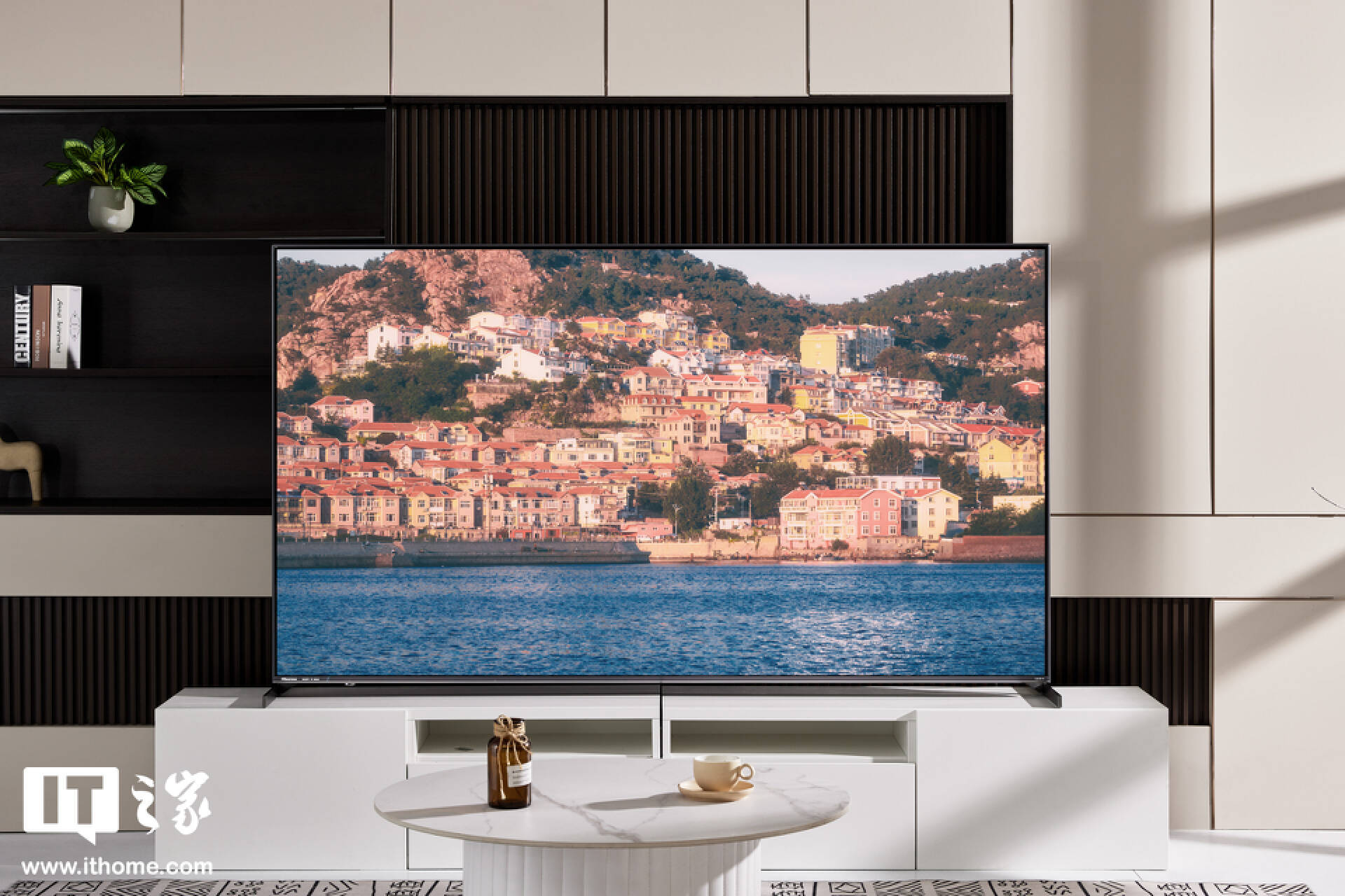 【it之家开箱】千级分区巅峰画质,海信 E8k 85 英寸开箱大赏 海信 144hz 新浪科技 新浪网