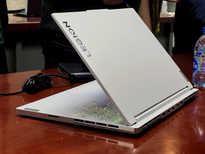 联想拯救者Y/R9000X 2023外观曝光 国行5月发布|R9000X|拯救者|联想_新浪科技_新浪网