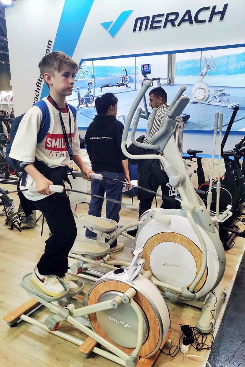 麦瑞克“全明星阵容”亮相FIBO 2023，让全球用户动起来|FIBO_新浪财经_新浪网