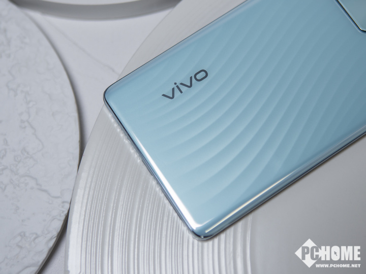 vivo Y78+评测：120Hz OLED旗舰曲屏有颜有实力|vivo|OLED_新浪科技_新浪网