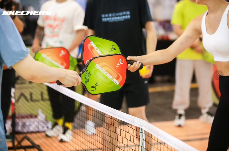 斯凯奇携皮卡球运动亮相POIZON CON得物潮流嘉年华|斯凯奇_新浪财经_新浪网