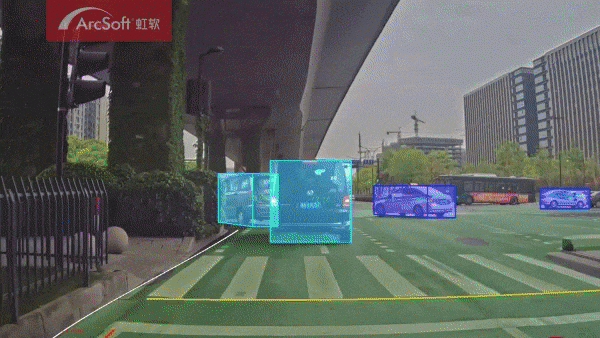 虹软AI感知算法赋能高通全景式汽车创新|汽车|高通|AI_新浪新闻