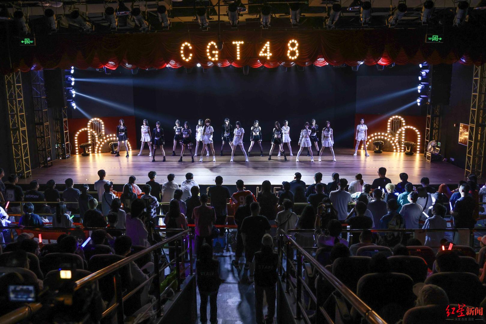 成都CGT48星梦剧院东郊记忆开业，新人联合亮相逐梦青春|梦剧院|记忆|SNH48_新浪科技_新浪网