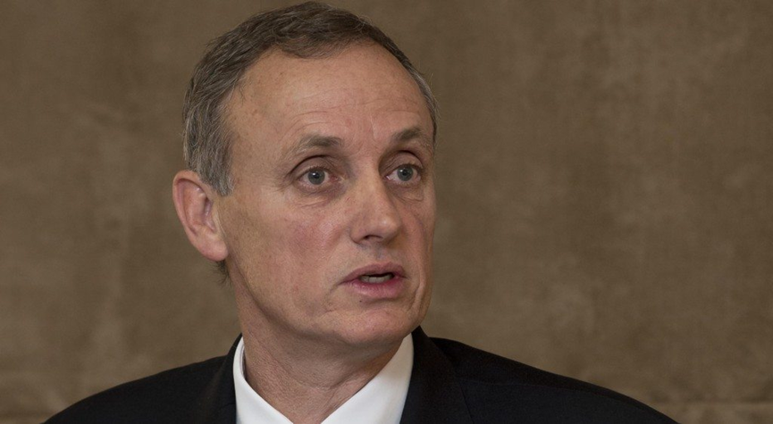 行业新闻 | Terence Goodlace "被迫"退出董事会后，南方钯业受到重创|铂族金属_新浪财经_新浪网