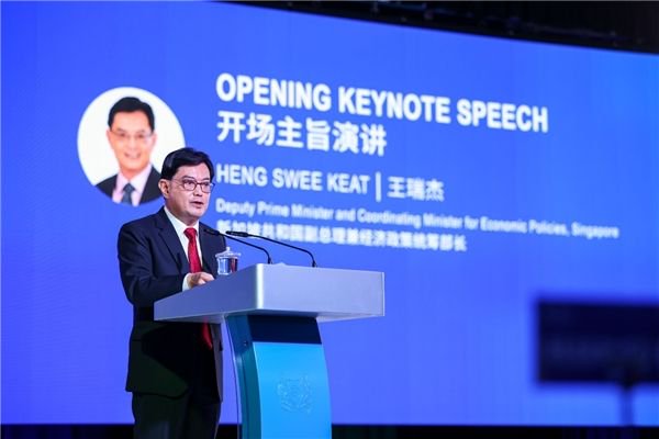 亚洲愿景论坛在新加坡举行,HOPE创始人Flex Yang受邀出席并发言|新加坡_新浪新闻