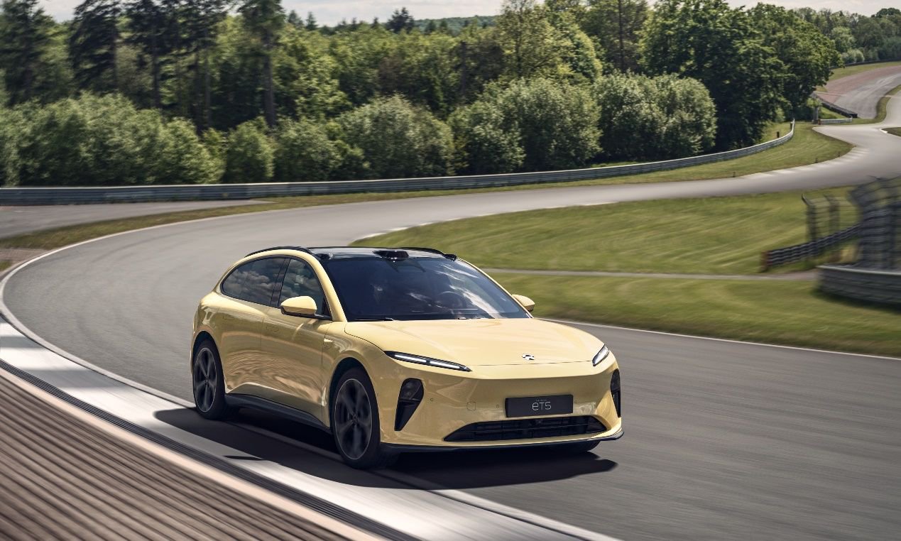 蔚来ET5旅行版上市：售价29.80万元起 后部空间提升_新浪财经_新浪网