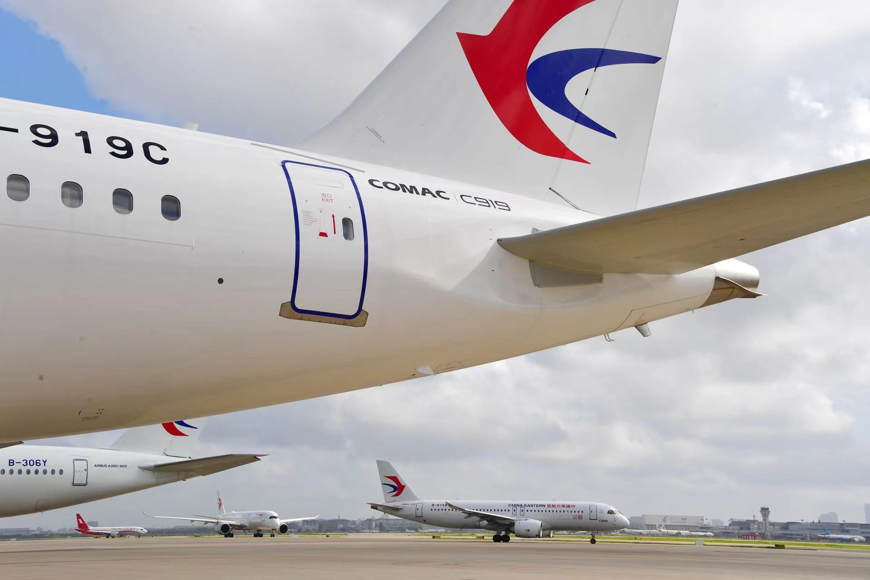 C919开启“双机运营”模式！每周4天，一天4个航班往返成都和上海|C919_新浪财经_新浪网