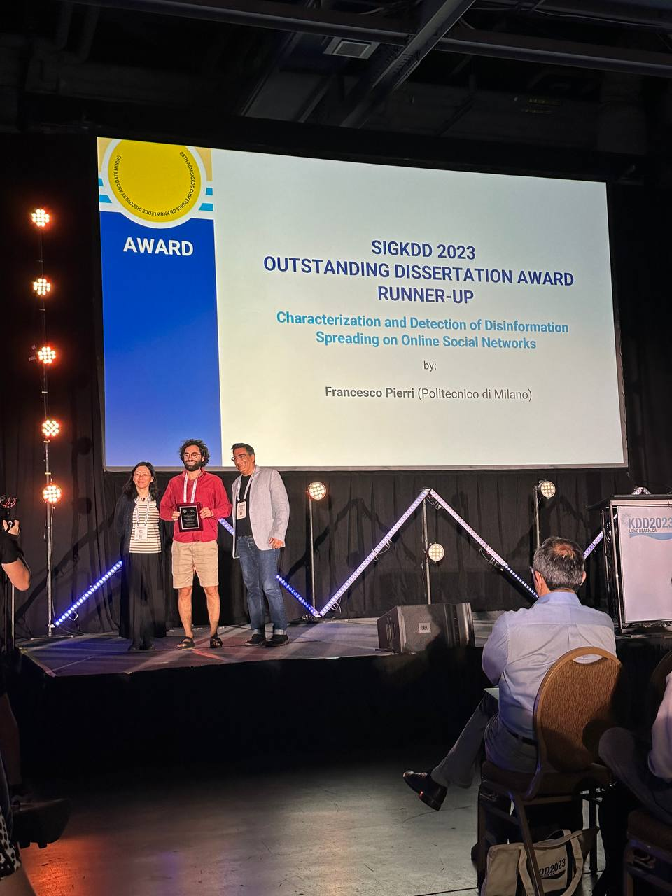 KDD 2023奖项出炉：港中文、港科大等获最佳论文奖，GNN大牛Leskovec获创新奖|研究者|博士_新浪科技_新浪网