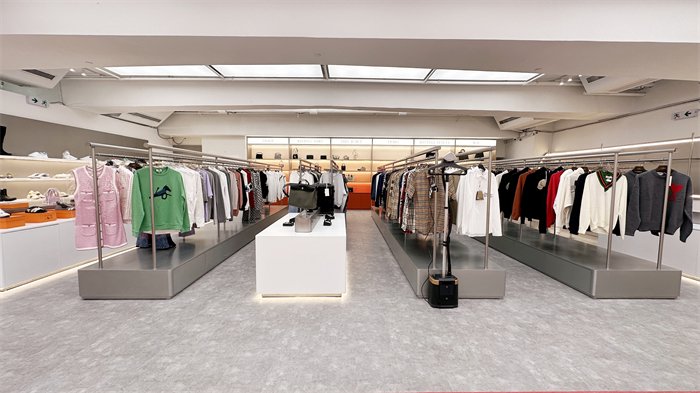 UNIBUY香港彩星中心店盛大开业，欧派亿奢汇集团加速布局奢侈品市场|香港_新浪财经_新浪网