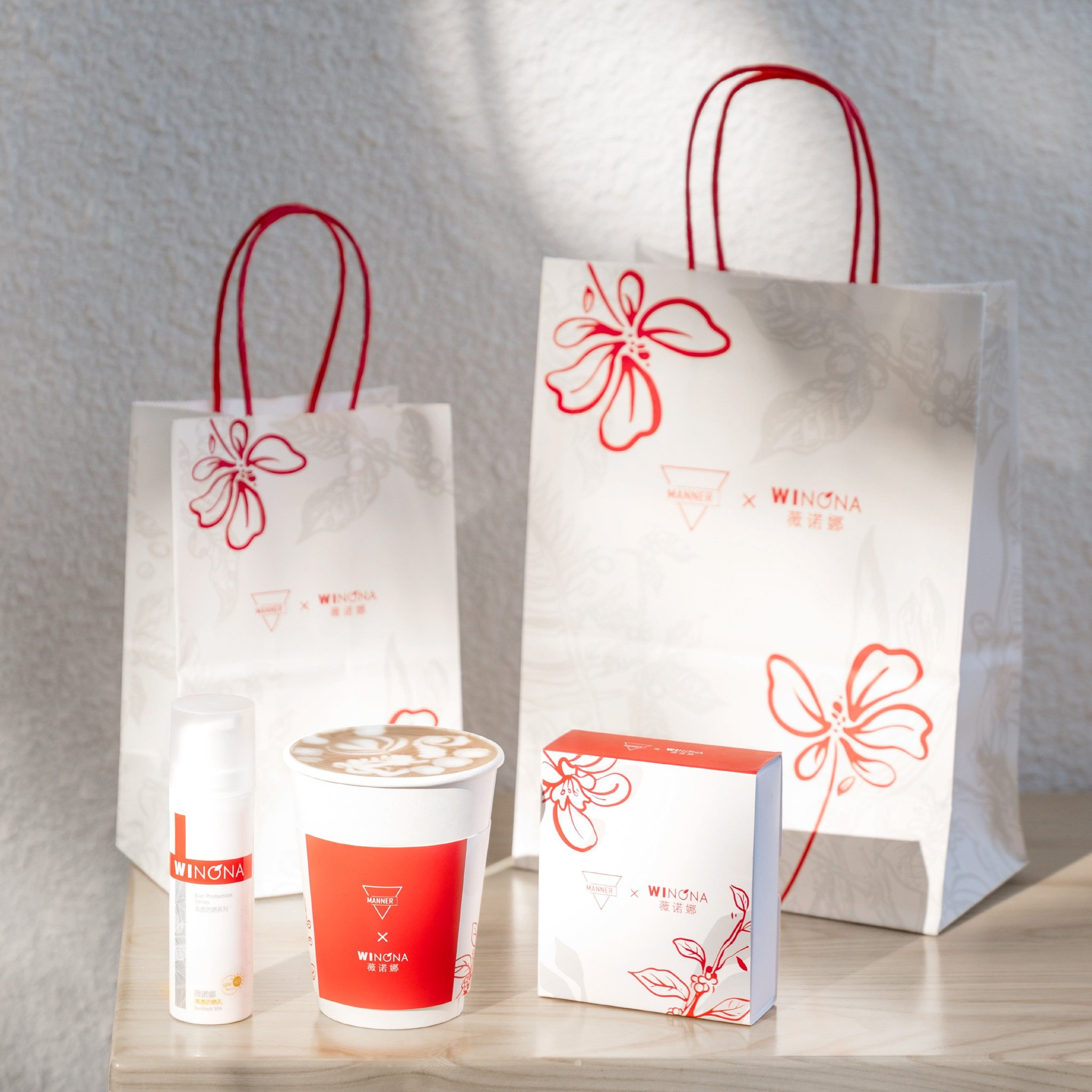 从薇诺娜 X MANNER联名，看美妆品牌如何亮出年轻化营销“剑锋”_新浪新闻