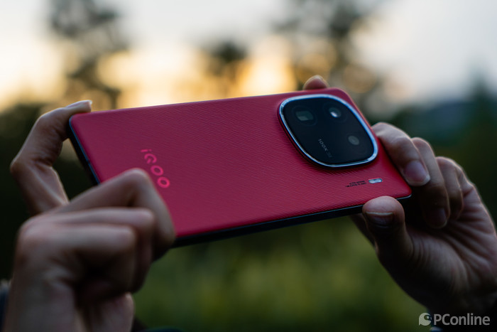 iQOO 12全面评测：追求性能极致？那就进行到底|iQOO|硬件_新浪科技_新浪网