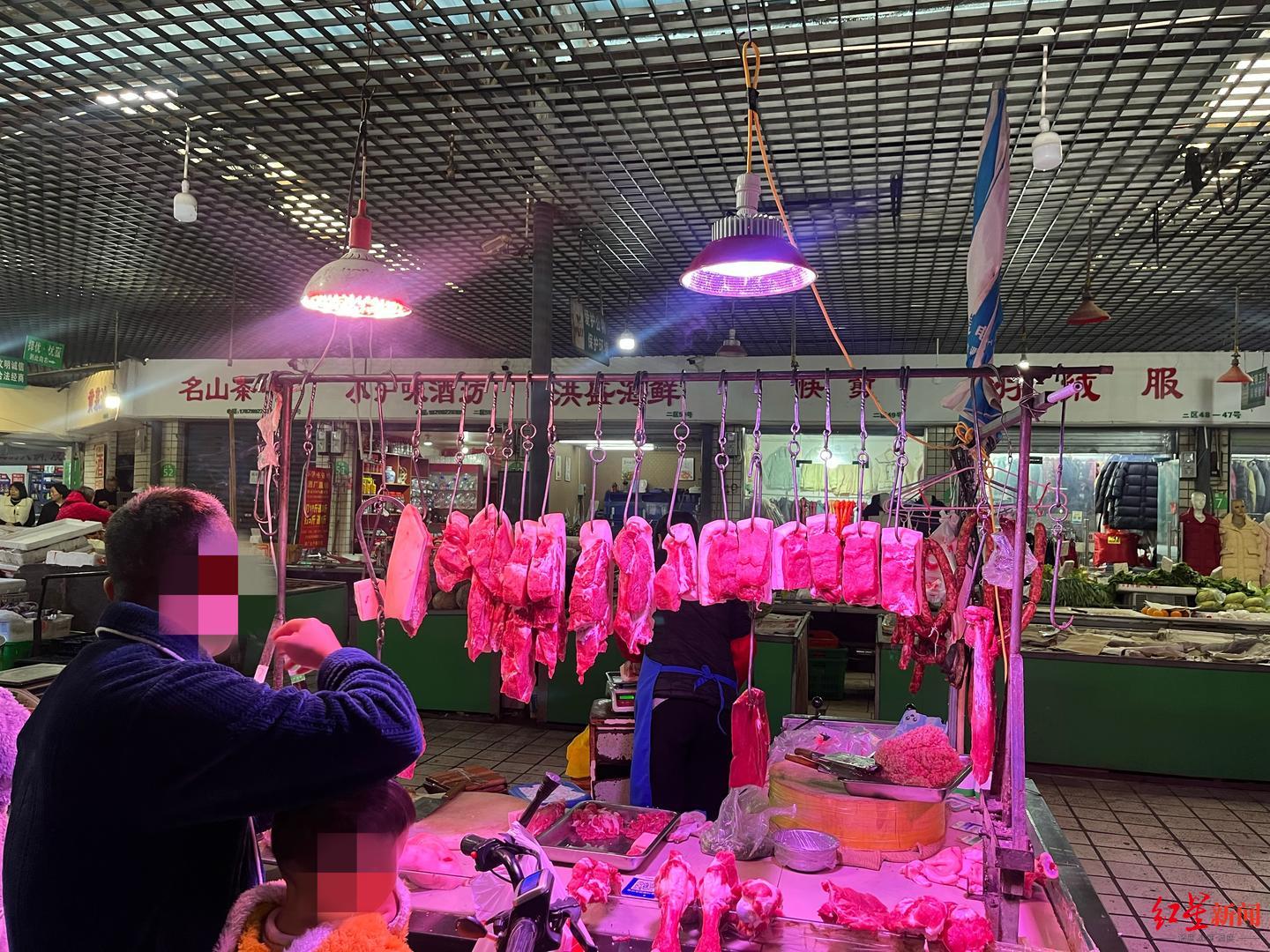 “生鲜灯”下月起禁用，部分灯具商“换汤不换药”？成都将开展专项检查|成都市|肉品_新浪科技_新浪网